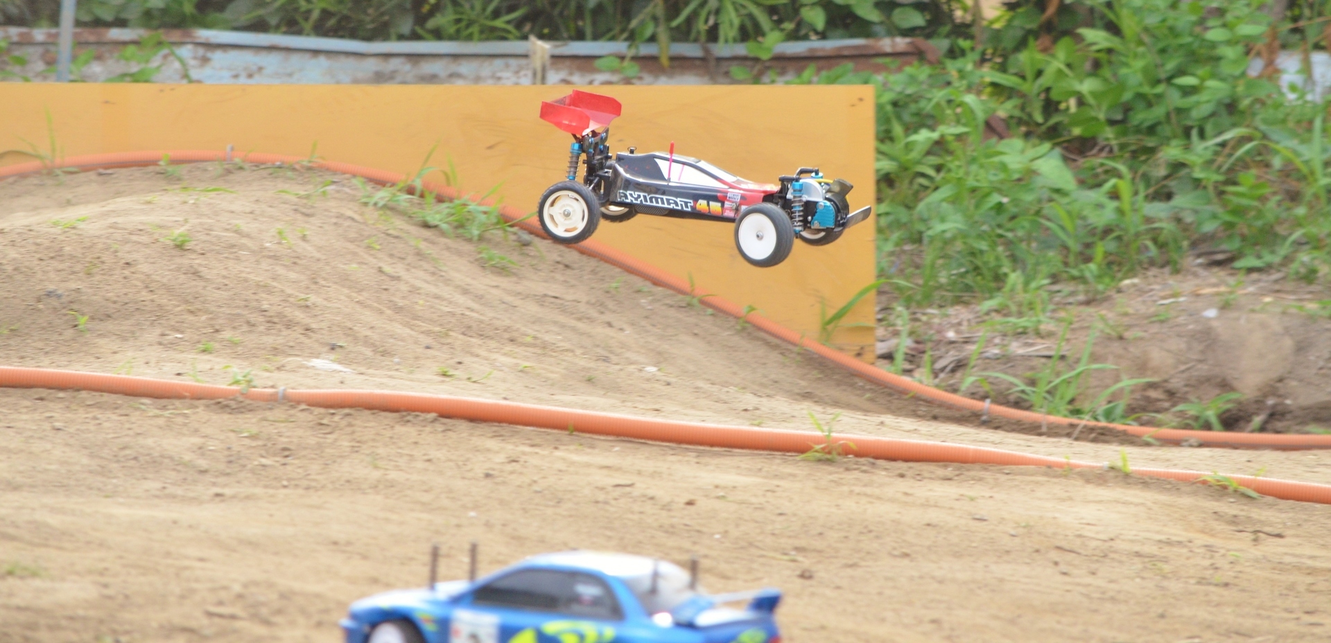 FF01改、RS4МТ ダートコース RC•HIROBA: ラジコンカー車輪ぐるぐる