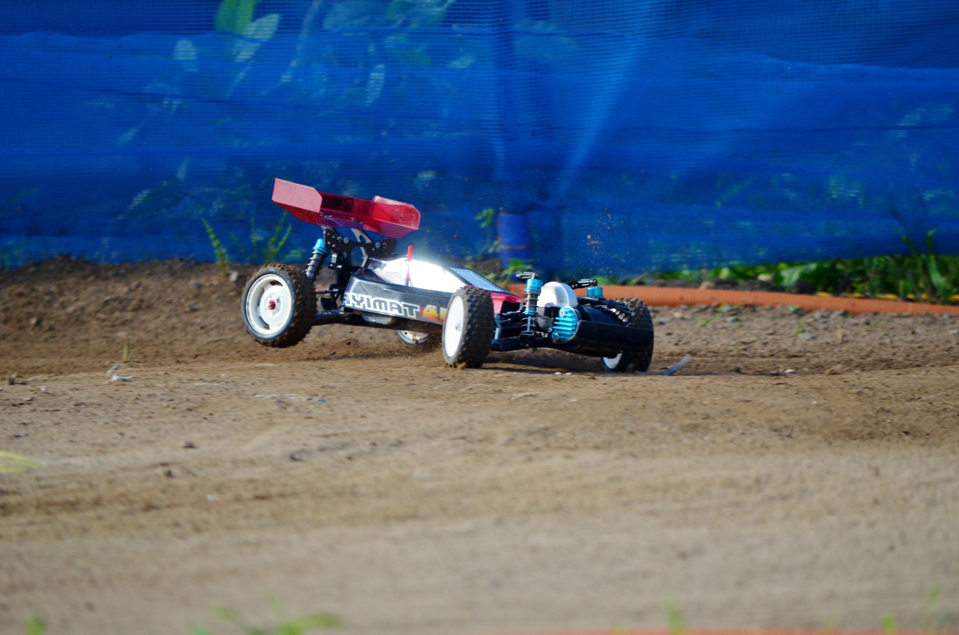 FF-01改 ダートコース RC•HIROBA: ラジコンカー車輪ぐるぐる