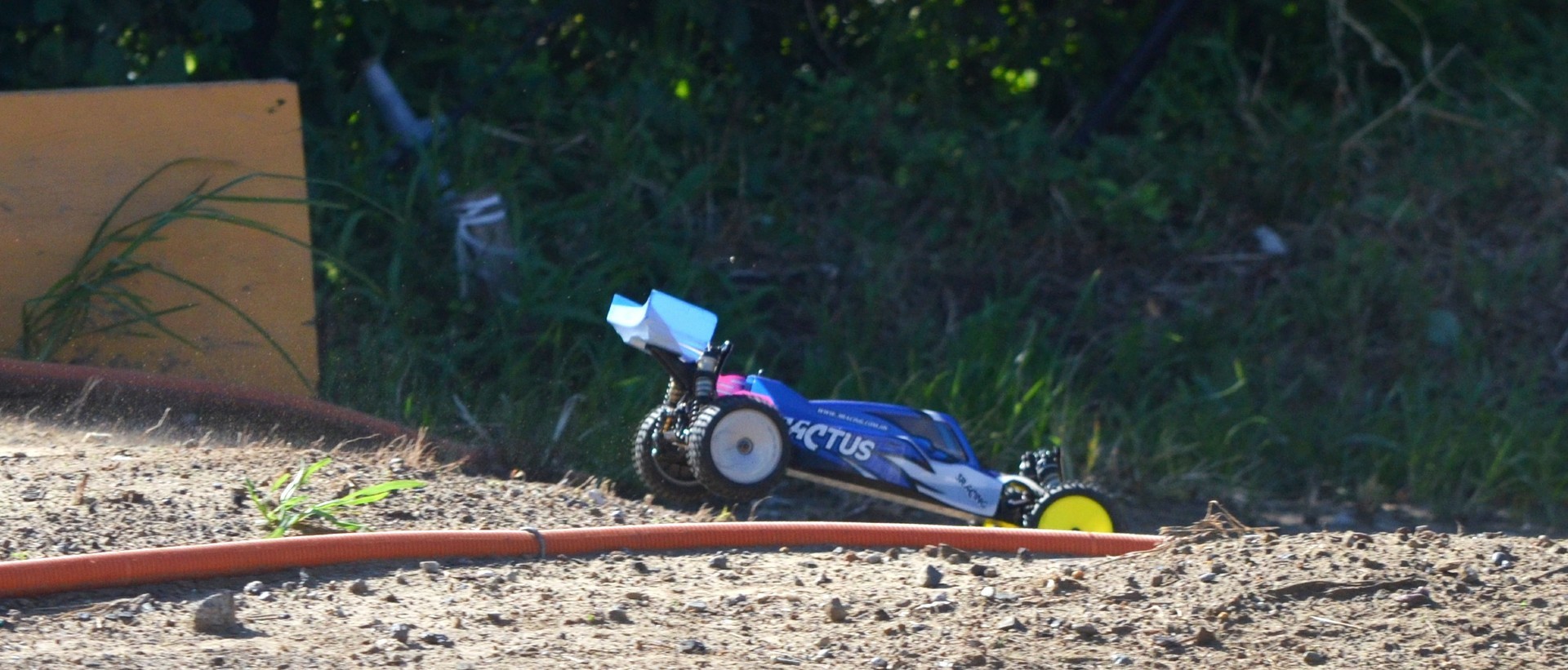 CACTUS PRO ダートコースを駆ける RC•HIROBA: きよたかの車輪ぐるぐる