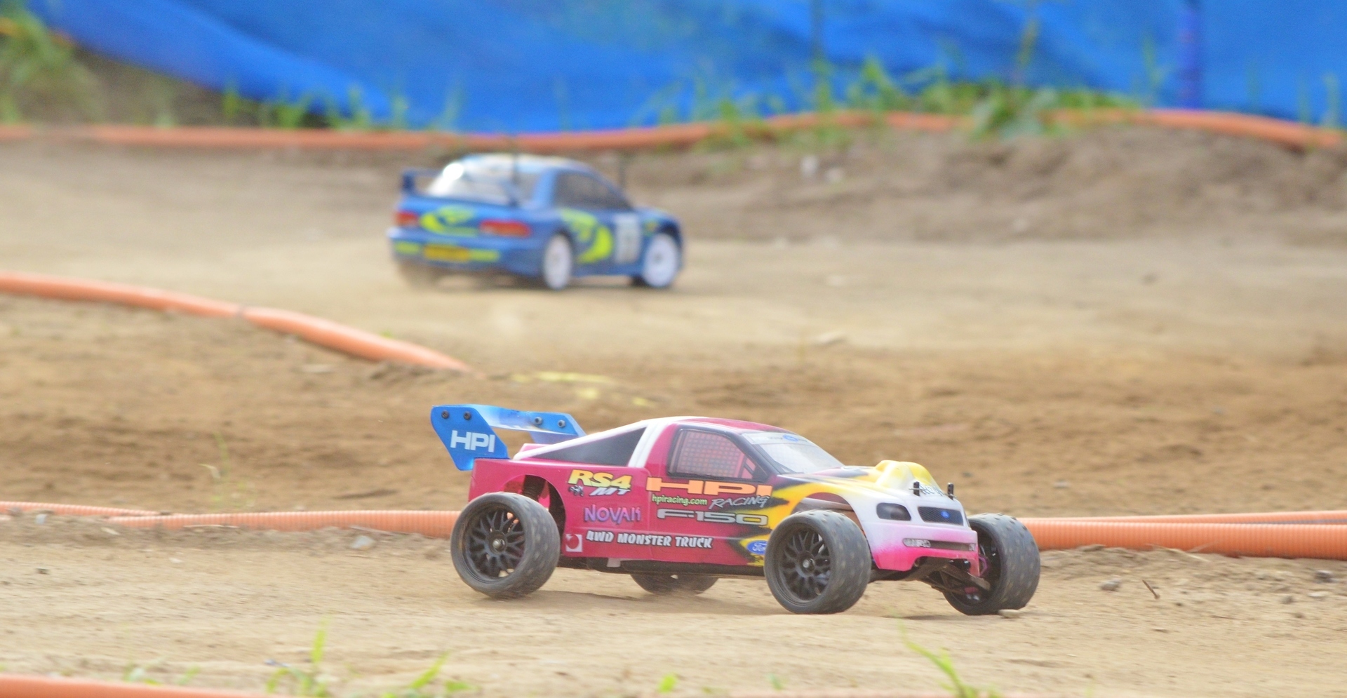 FF01改、RS4МТ ダートコース RC•HIROBA: ラジコンカー車輪ぐるぐる